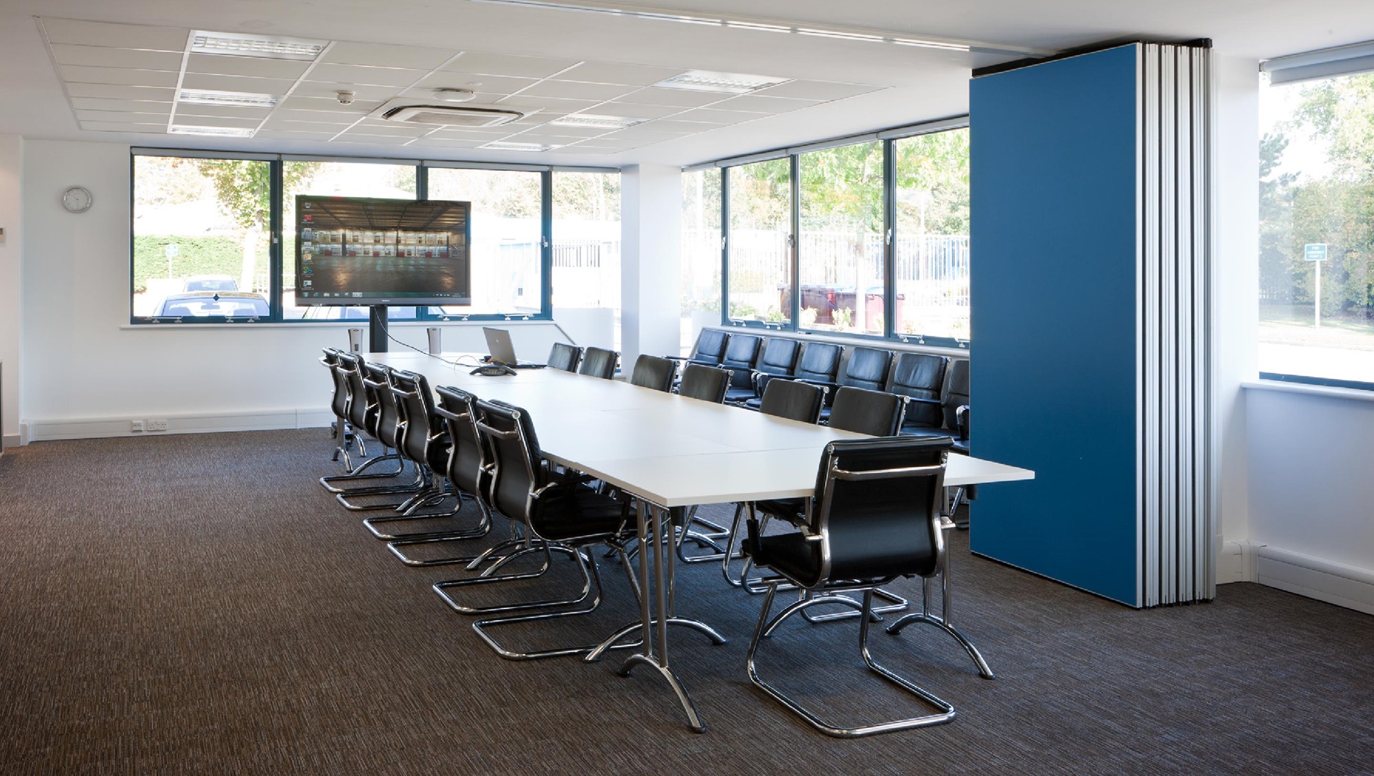 Carrier Neutral North London Data Centre Facility | Colt DCS